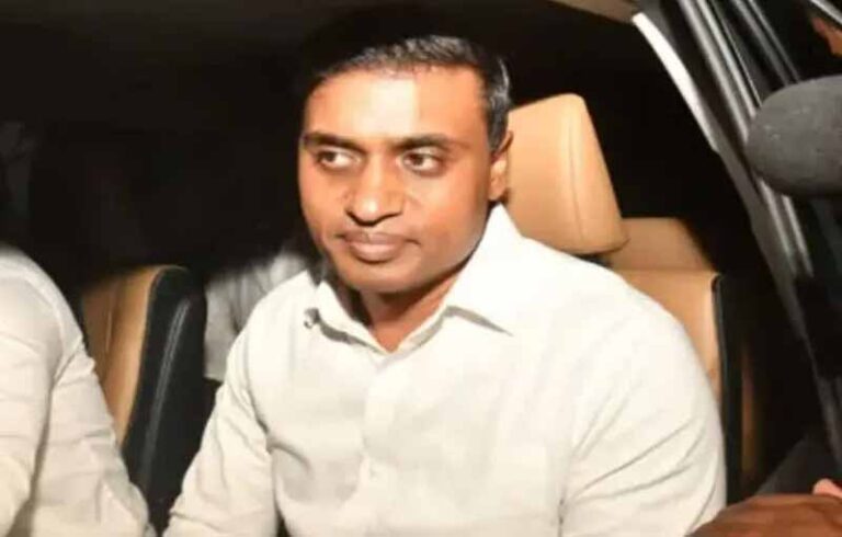 Midhun Reddy : మిథున్ రెడ్డికి హోమ్ ఫుడ్ అనుమతించలేం - జైళ్ల శాఖ ...