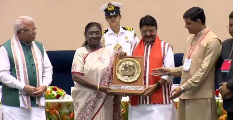 Swachh Survekshan 2024-25 Awards : క్లీనెస్ట్ సిటీగా ఇండోర్ - Vaartha Telugu