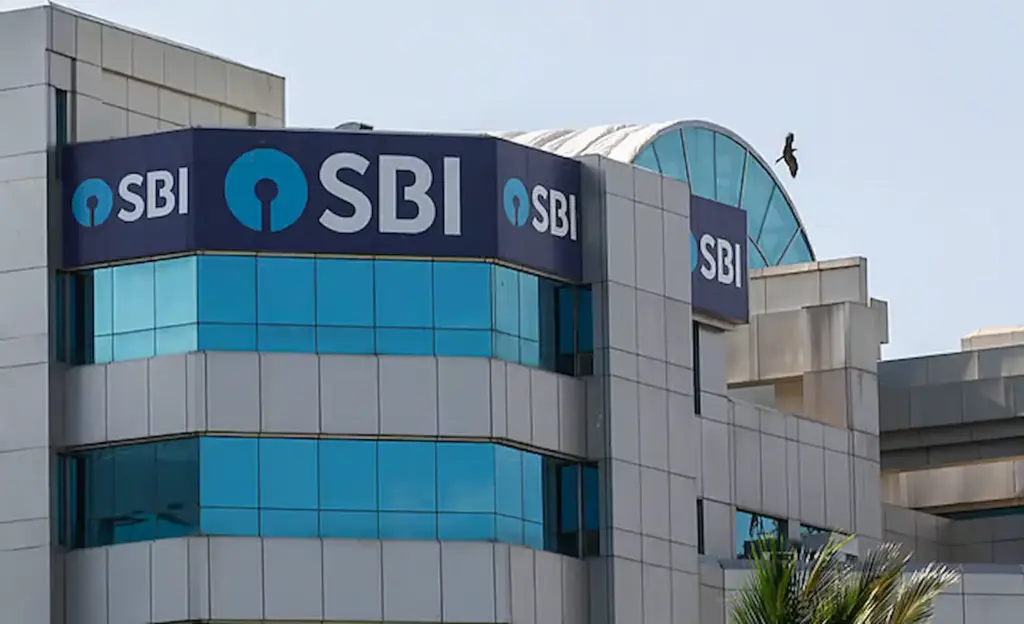 SBI: 100 బిలియన్ డాలర్ల కంపెనీగా ఎస్ బిఐ