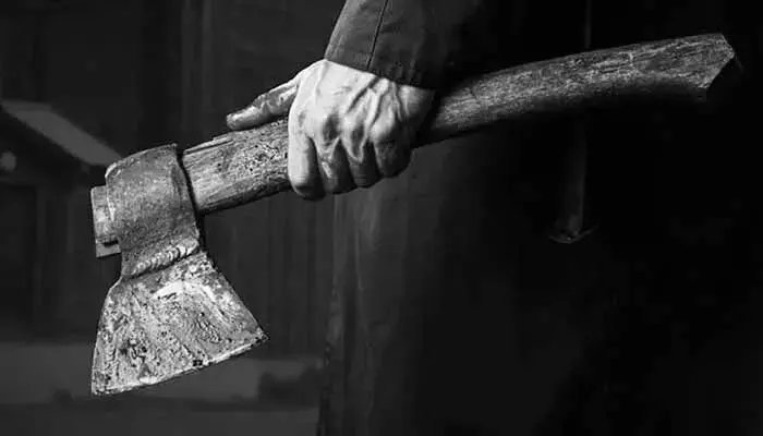 Kamareddy crime: యువకుడిని గొడ్డలితో నరికి చంపిన దుండగులు